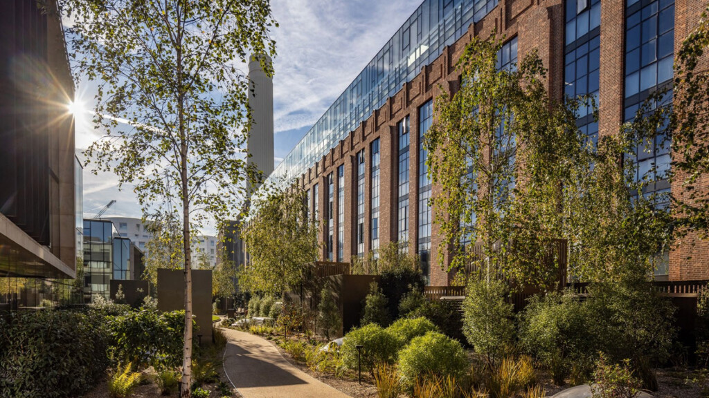 Building Review: The Landscape Architects Account - New London Architecture